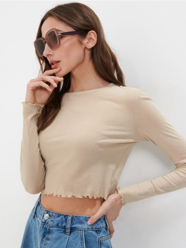 Krótkie crop topy damskie w sklepie Sinsay